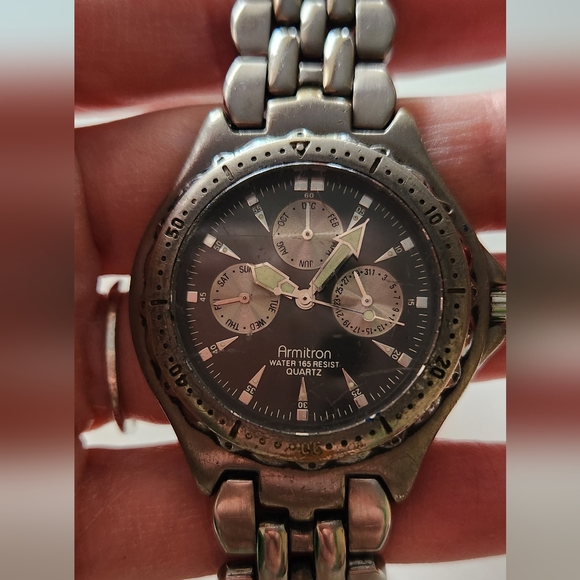 Armitron | Accessories | Vintage Armitron Dark Tone Quartz Wrist Watch ...